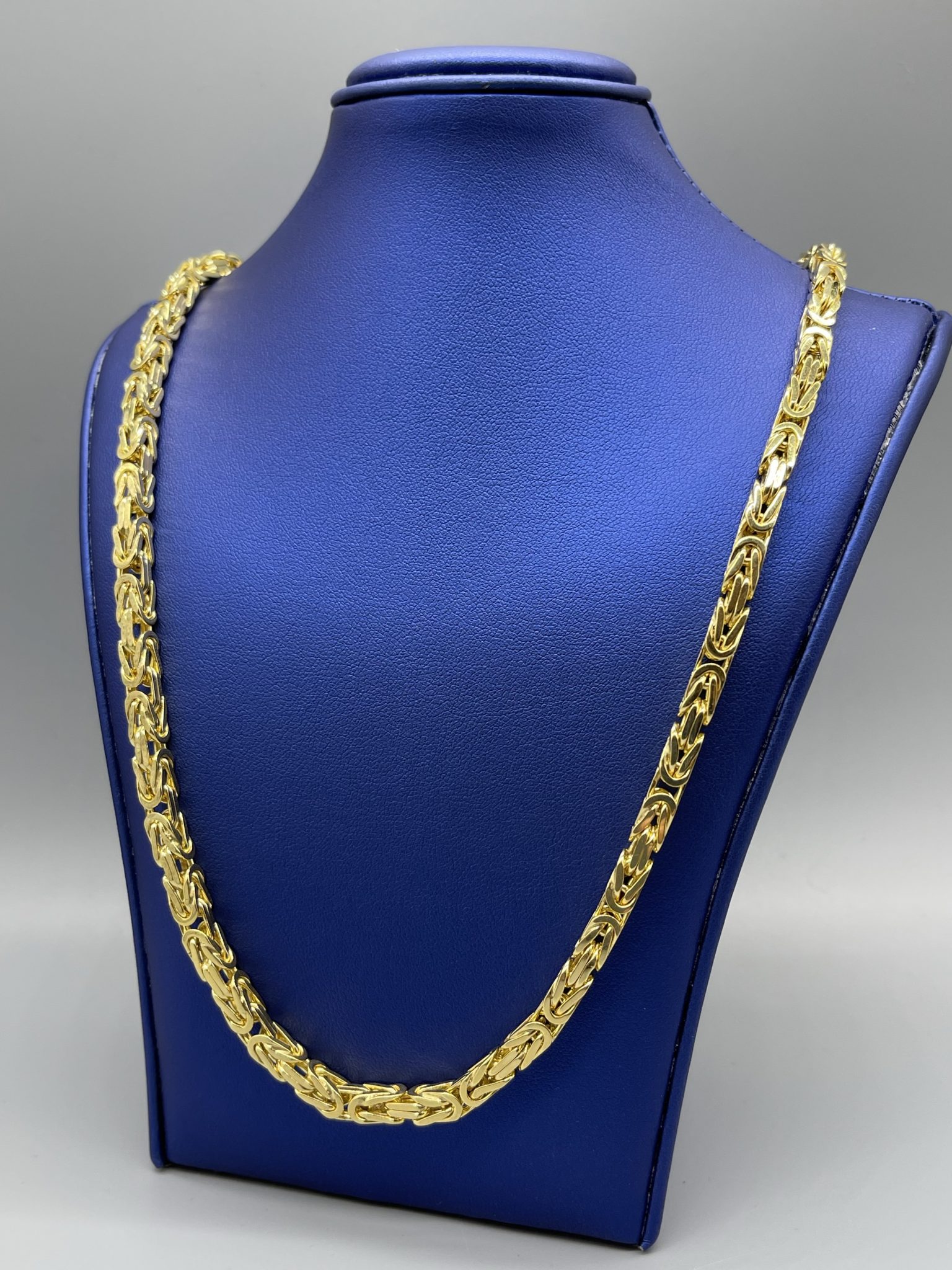 10KT kings Link Chain VJ Diamond Orlando