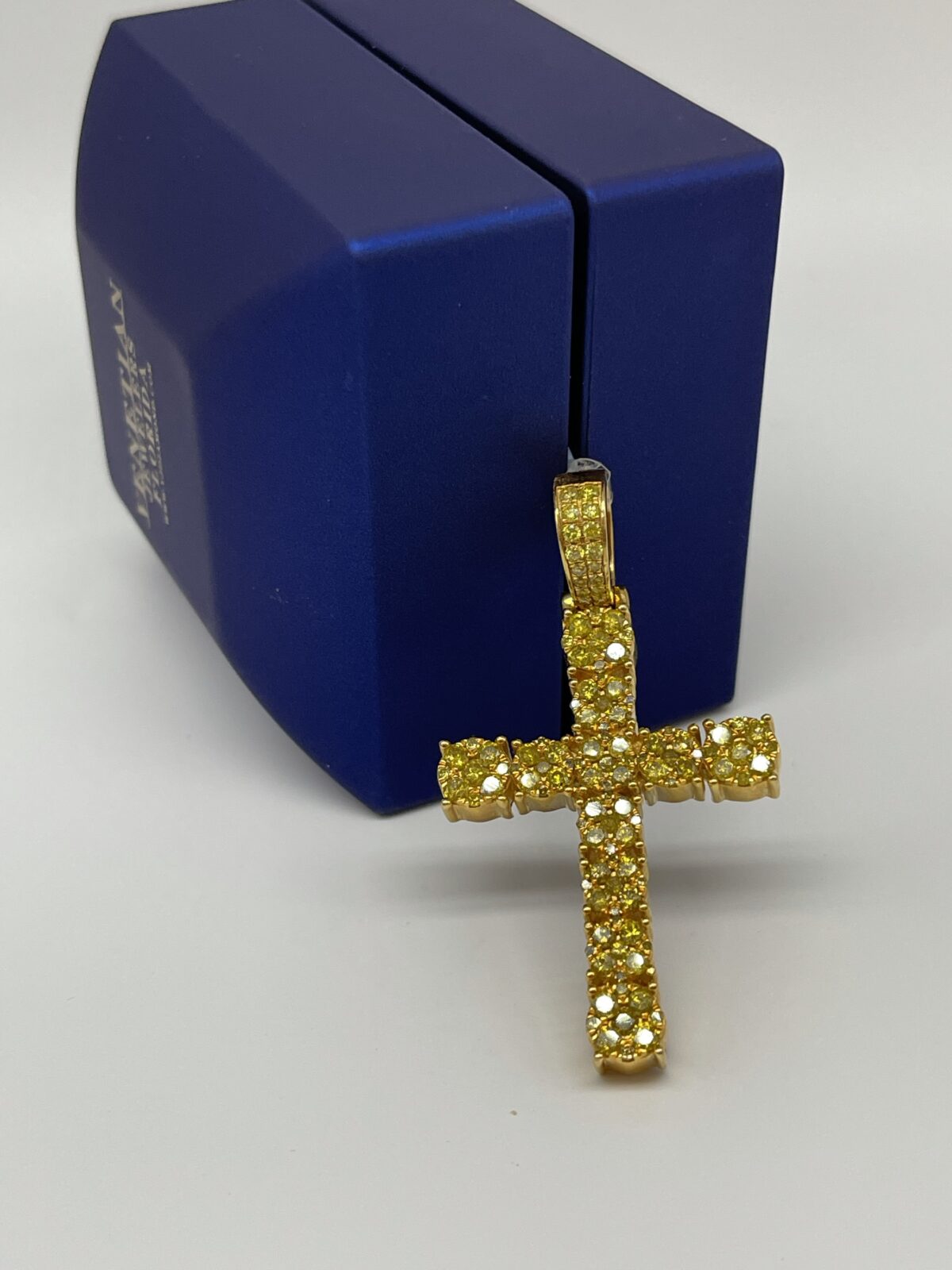 10KT Gold 2.50CT Yellow Diamond Cross VJ Diamond Orlando