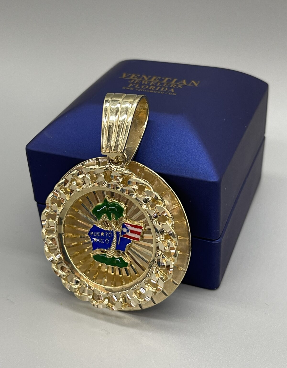 10KT Gold Puerto Rican Flag Ring VJ Diamond Orlando