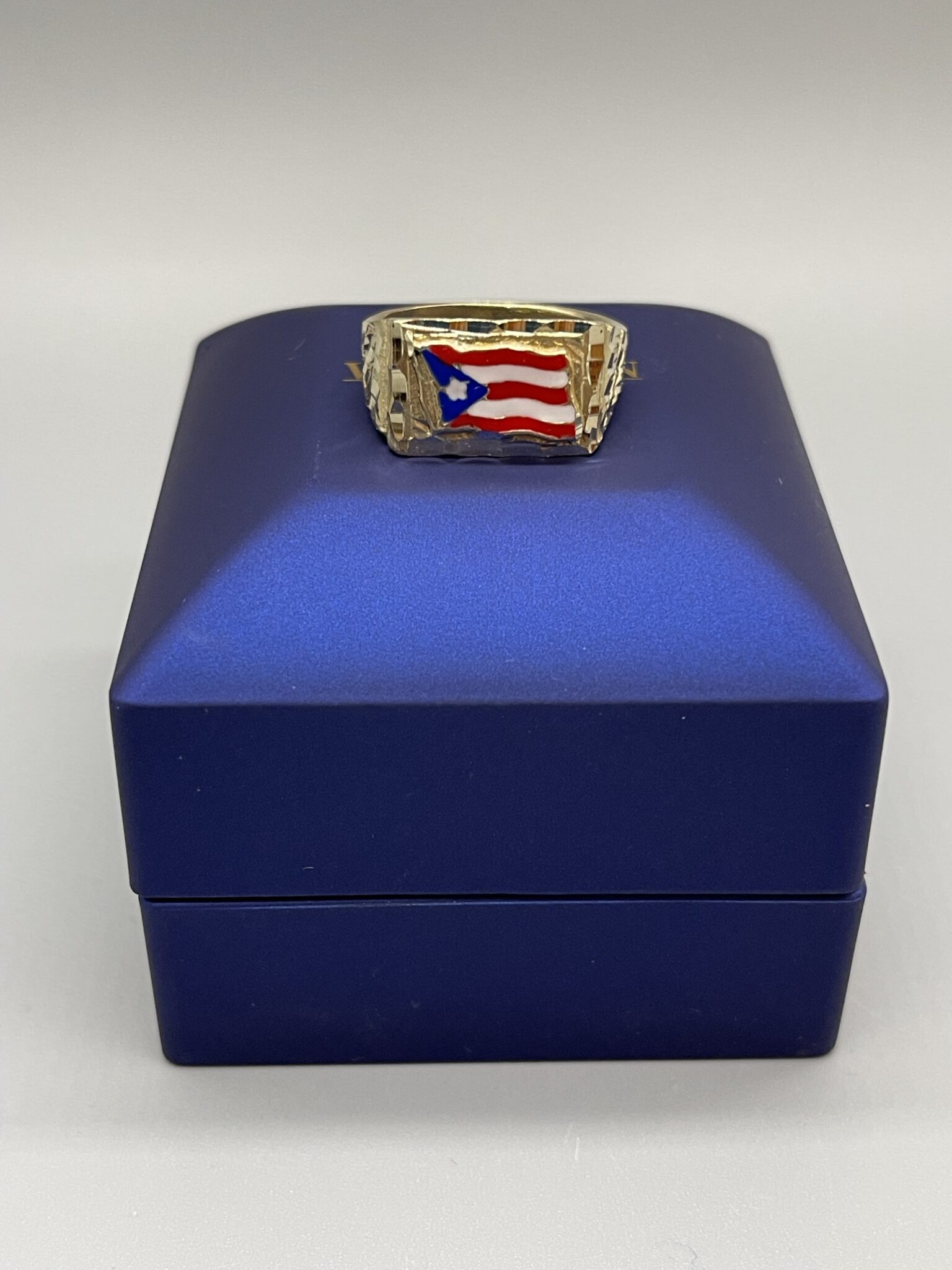 10KT Gold Puerto Rican Flag Ring VJ Diamond Orlando