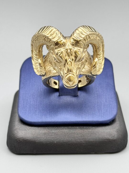 10KT Gold Goat Face Ring VJ Diamond Orlando